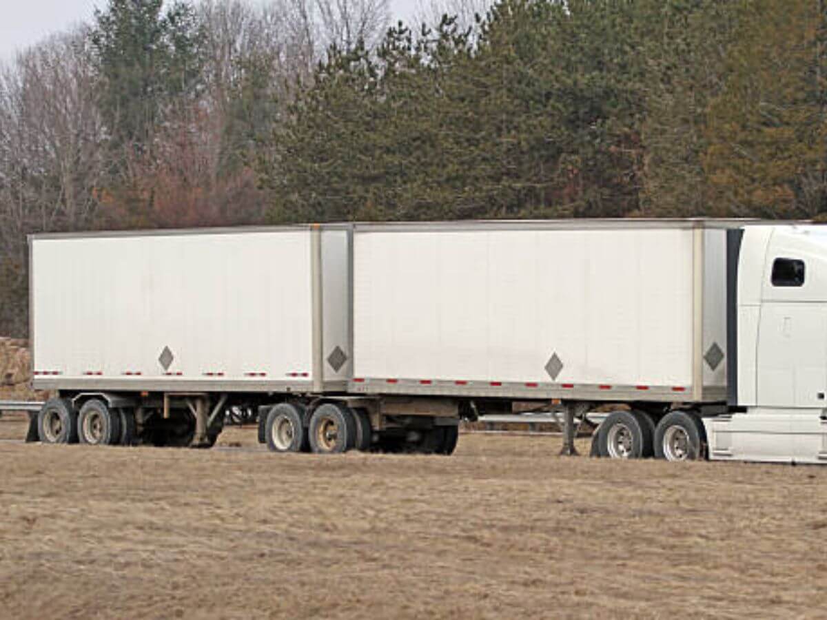 10 Different Types Of Dry Van Trailer | Rhinotrail
