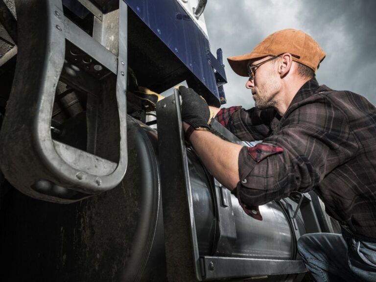 How To Adjust Trailer Brakes? | Rhinotrail