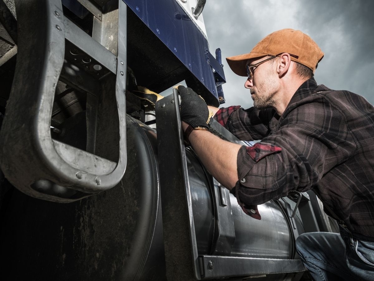 How To Adjust Trailer Brakes? | Rhinotrail