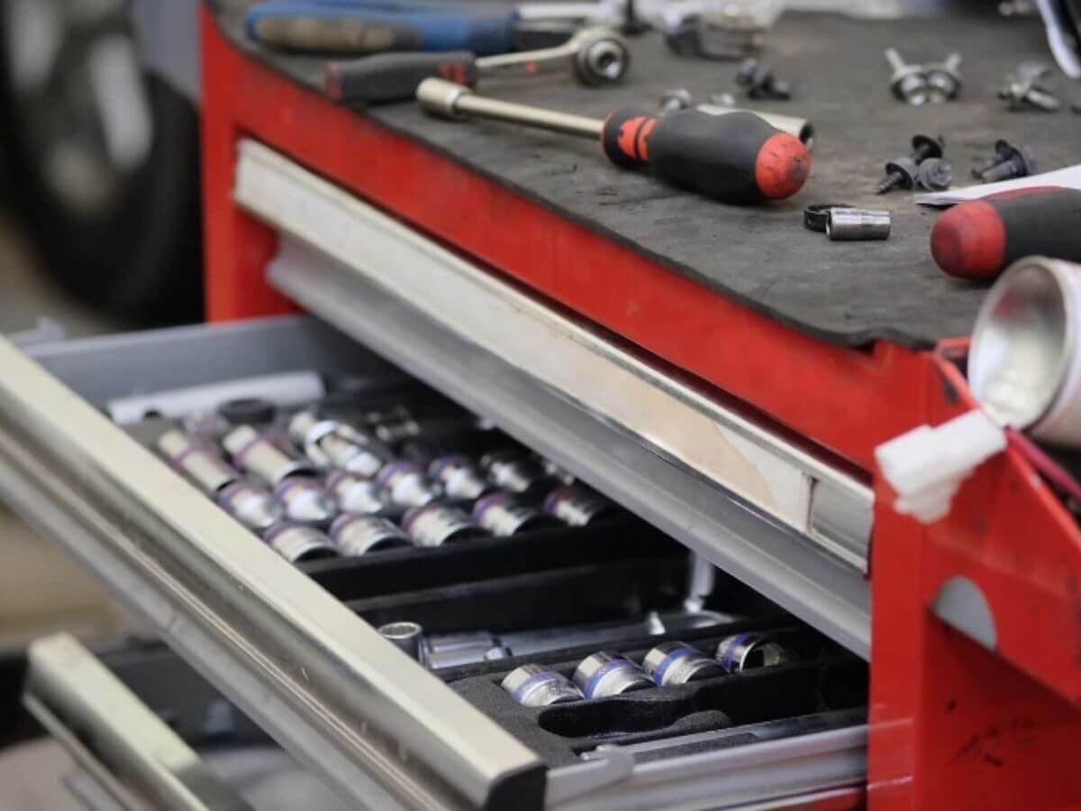 How To Build A Trailer Axle | Rhinotrail