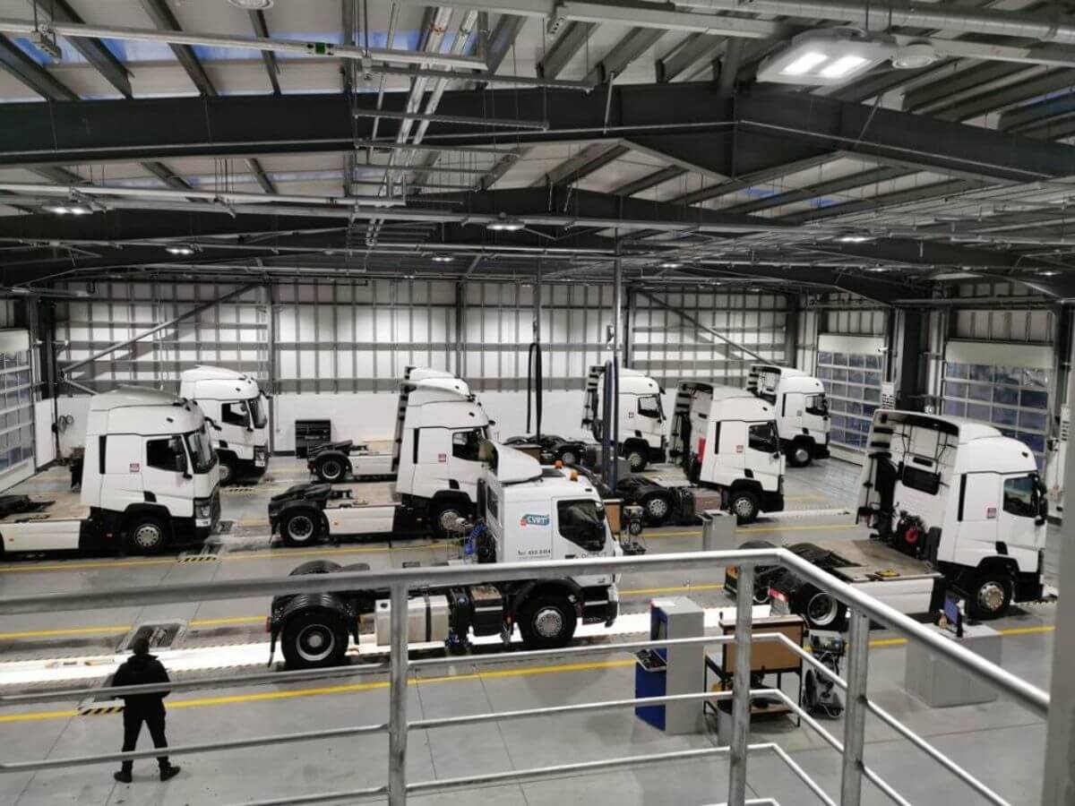 Step-by-Step Guide To Trailer Manufacturing | Rhinotrail