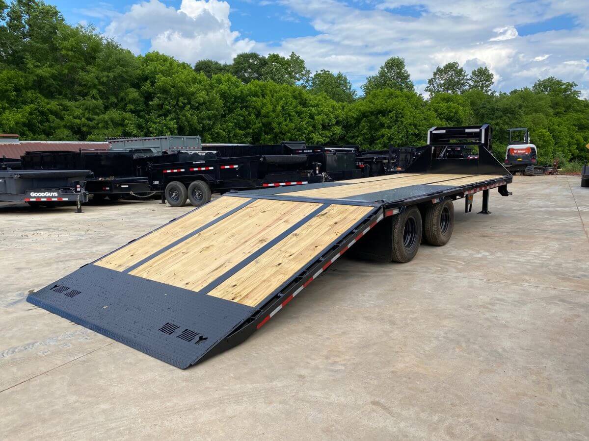 8 Different Types Of Equipment Trailers | Rhinotrail