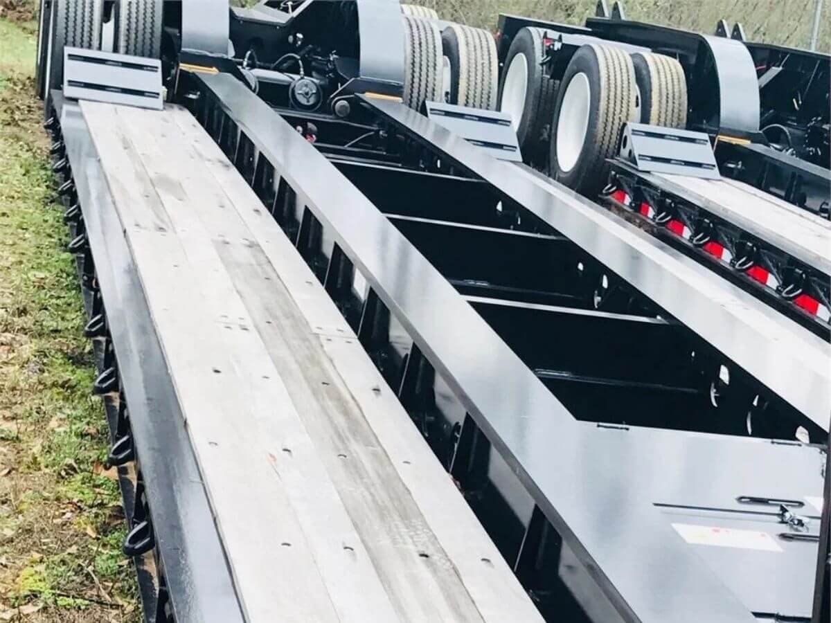 What Is A Removable Gooseneck Trailer | Rhinotrail