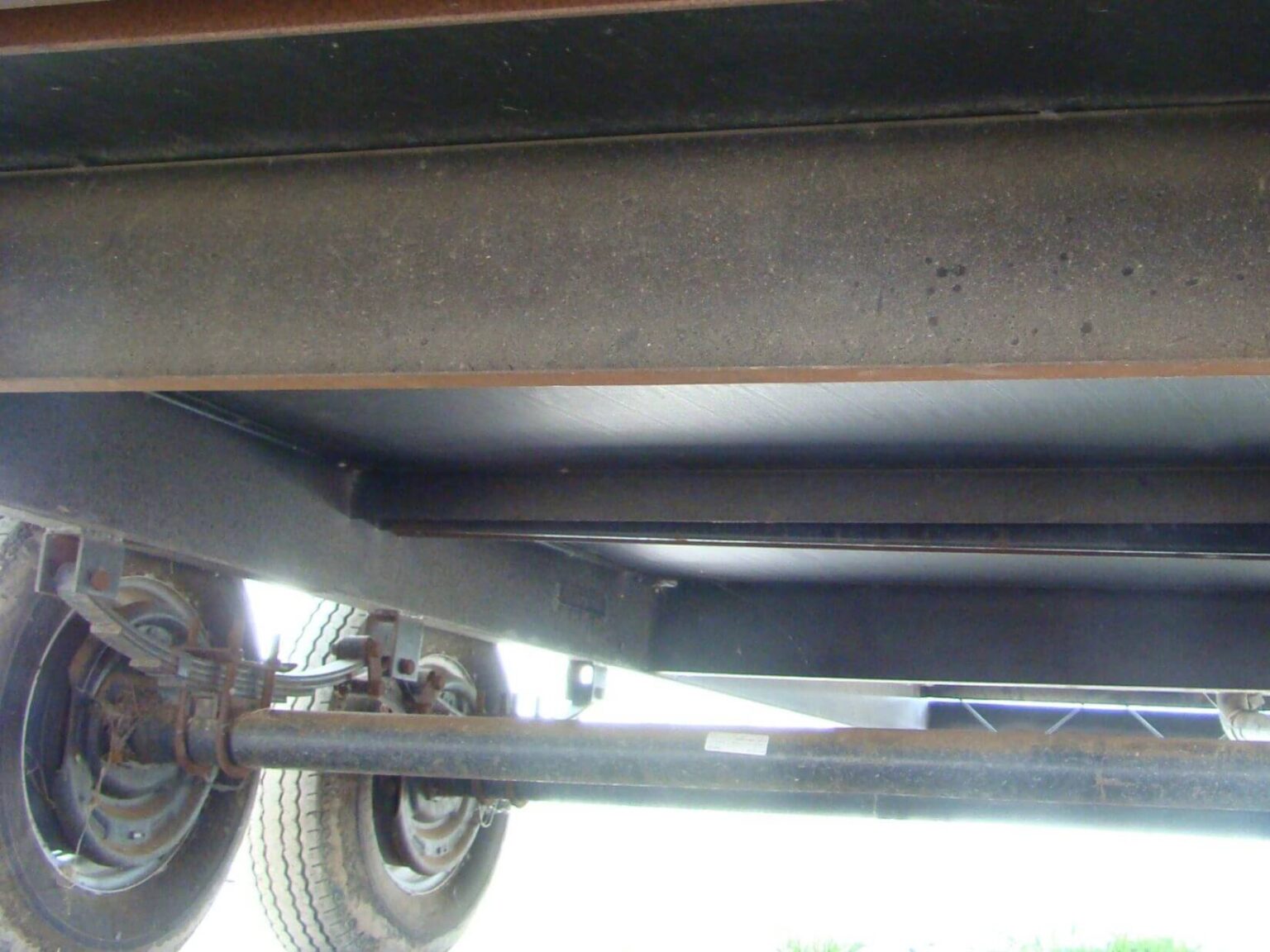 Where Is The Axle On A Trailer? | Rhinotrail